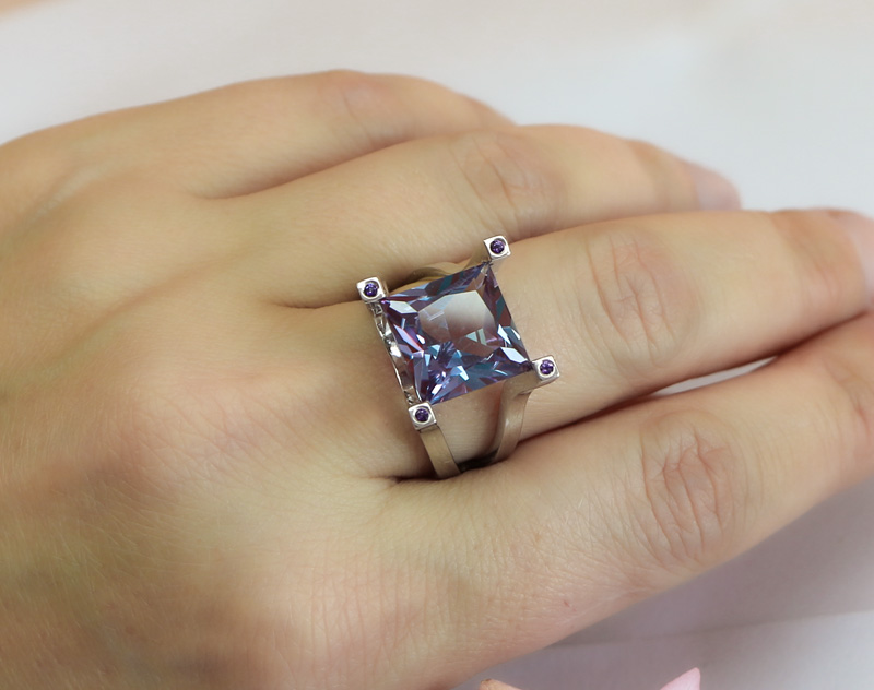 3D ring model with a square stone. Original jewelry design