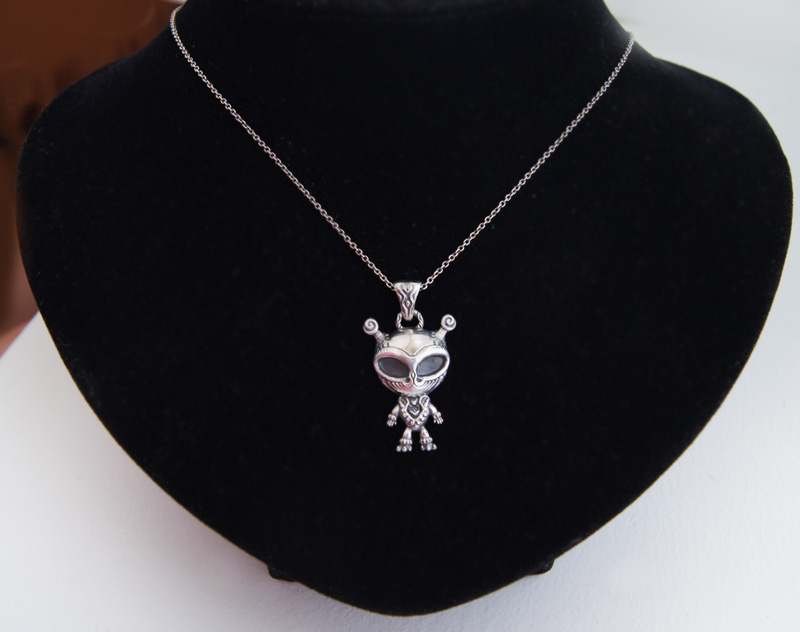 Alien pendant necklace. Digital file, 3d printed jewelry